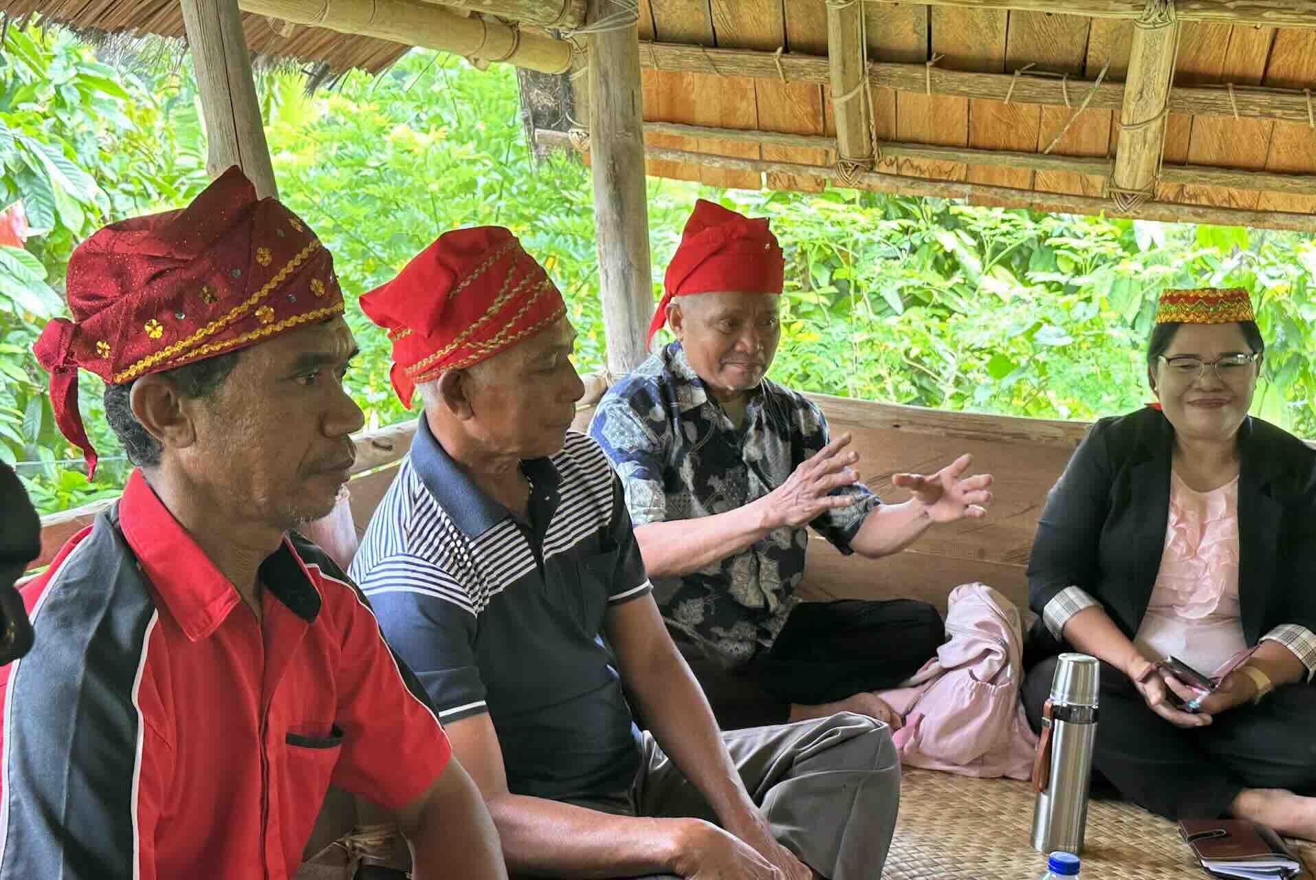 Belajar di Ngata Toro, Kuatkan Adat Warisan Leluhur - mosintuwu.com